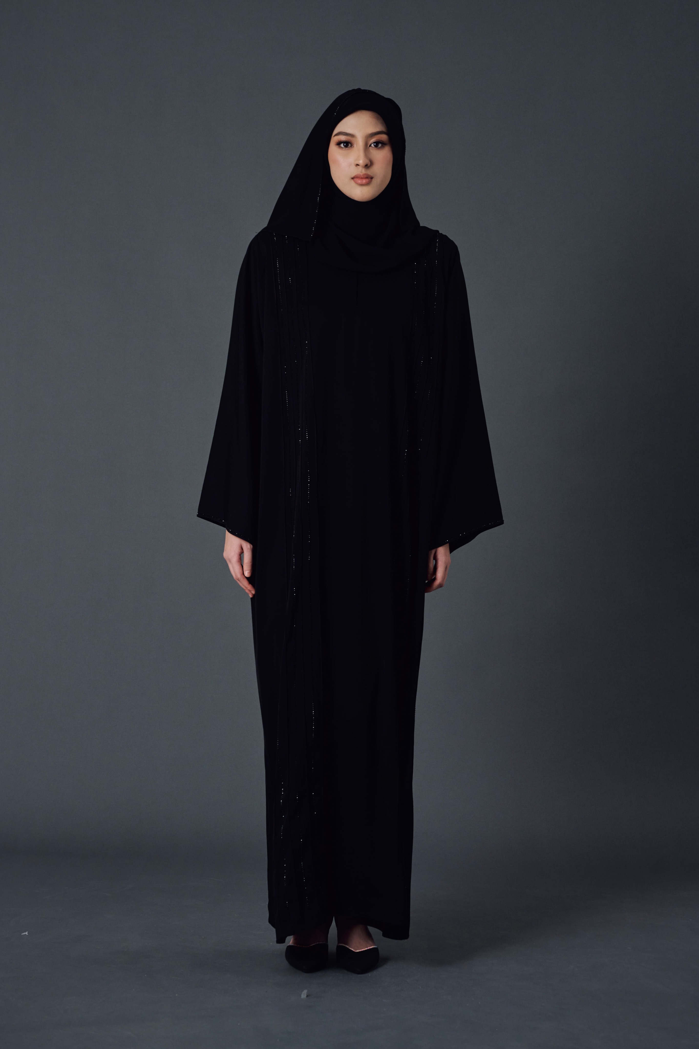 WADIHA IN BLACK | Eryna Medina Abaya